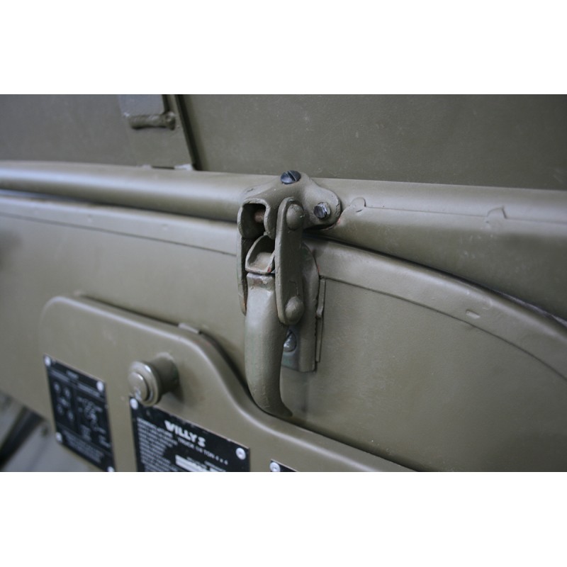 WINDSHIELD RETENTION LATCH